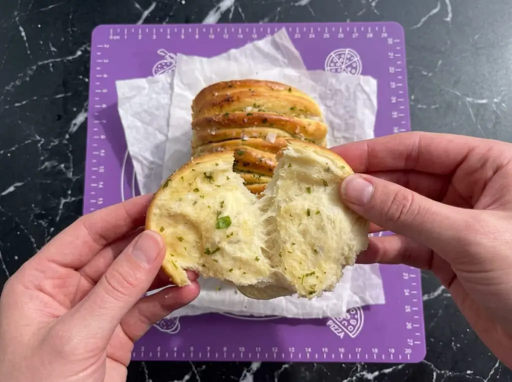 Sourdough Discard Garlic Pull-Apart Bread
